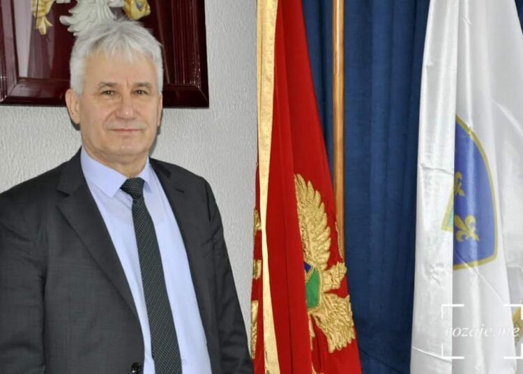 Predsjednik Opštine Rožaje Rahman Husović čestitao je građanima Rožaja ...